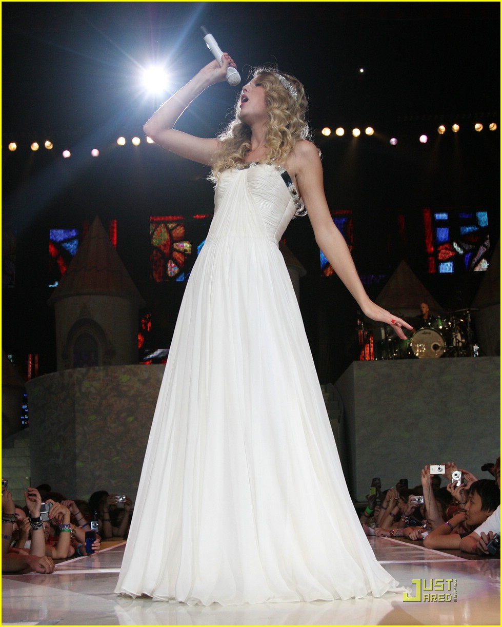 Taylor Swift is Madison Square Garden Gorgeous | Photo 269621 - Photo ...