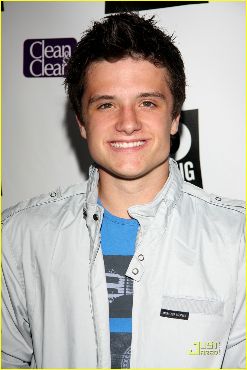Josh Hutcherson & Victoria Justice: Madame Tussauds Mates | Photo ...