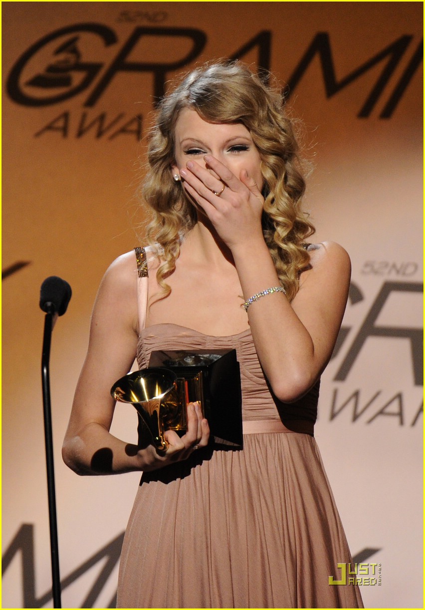 Taylor Swift: White Horse Grammy Winner! | Photo 356902 - Photo Gallery ...