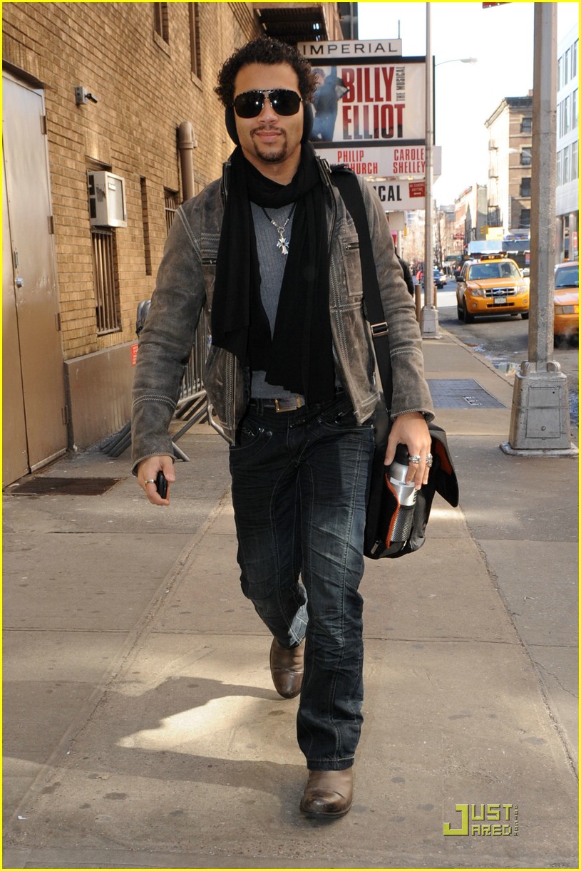 Full Sized Photo of corbin bleu birthday 03 | Happy Birthday, Corbin Bleu! | Just Jared Jr.