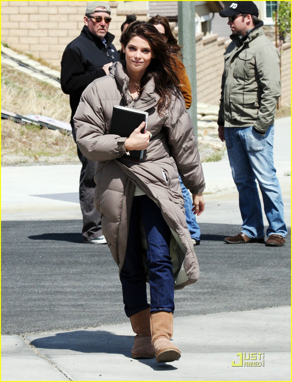 Ashley Greene: The Apparition is Terrifying | Photo 363579 - Photo ...