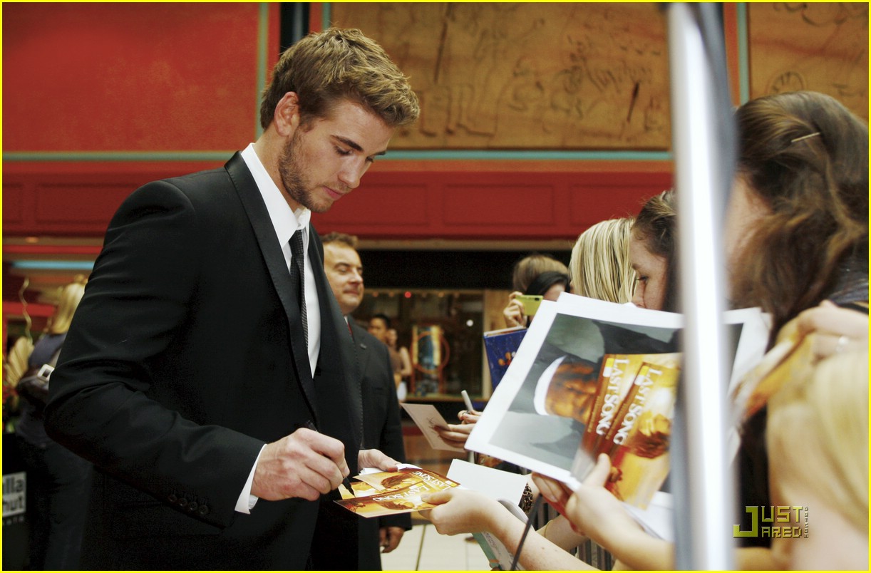 Liam Hemsworth Premieres The Last Song in Melbourne | Photo 362253 ...