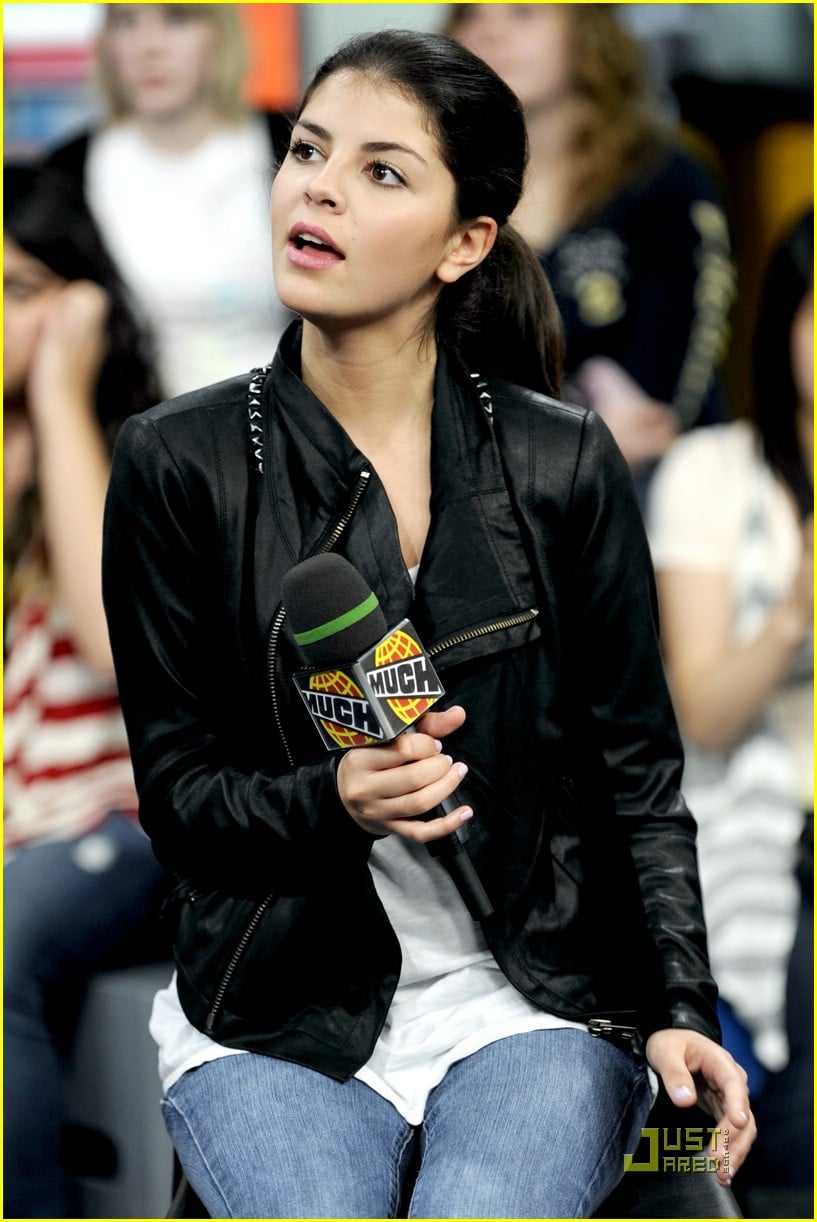 Nikki Yanofsky is Much on Demand | Photo 367674 - Photo Gallery | Just ...