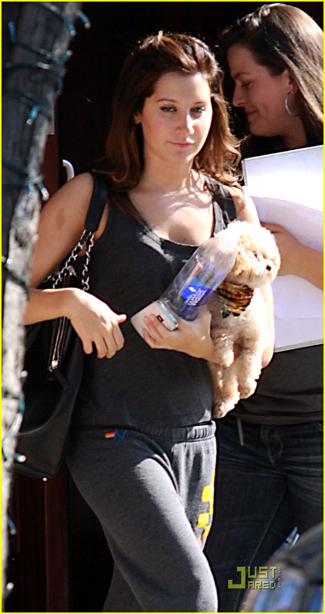 Ashley Tisdale: Tired in Toronto | Photo 371628 - Photo Gallery | Just ...