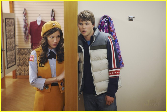 Hutch Dano & Kelsey Chow in Den Brother -- FIRST LOOK! | Photo 373934 ...