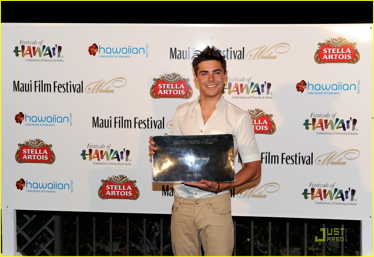 Zac Efron is a Star in Maui | Photo 374074 - Photo Gallery | Just Jared Jr.