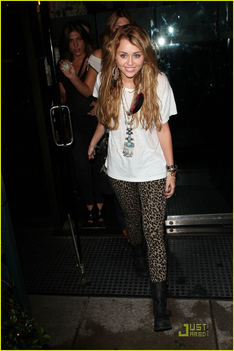 Miley Cyrus: Milkshakes on Monday | Photo 388560 - Photo Gallery | Just ...