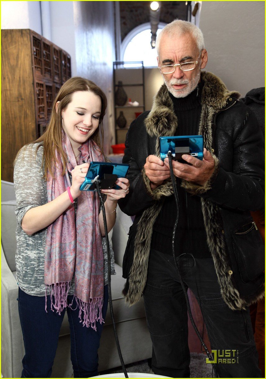Kay Panabaker & Juno Temple: Sundance 'Little Birds' | Photo 401864 ...