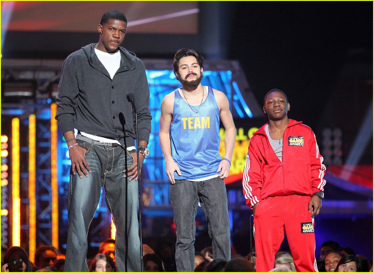 Jake T. Austin Grows A Beard! | Photo 405871 - Photo Gallery | Just ...