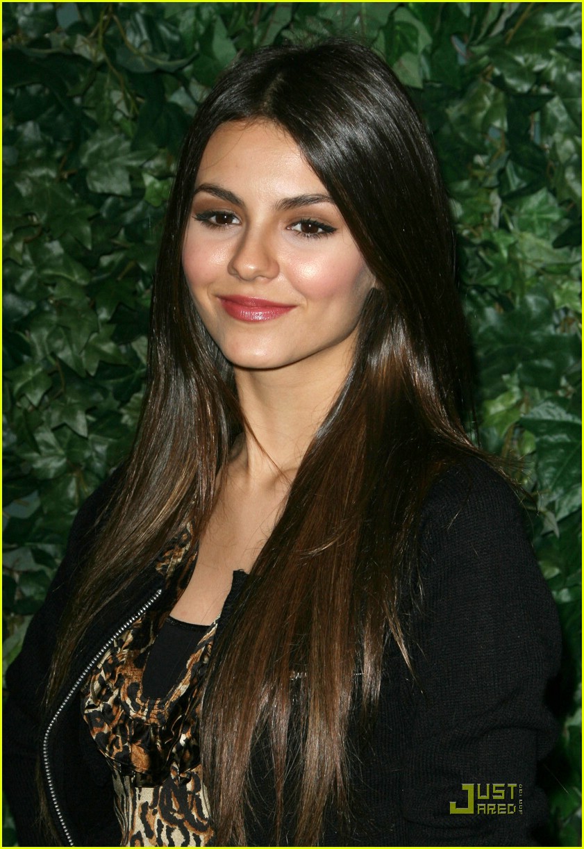 Victoria Justice: QVC Red Carpet Style Setter | Photo 406661 - Photo ...