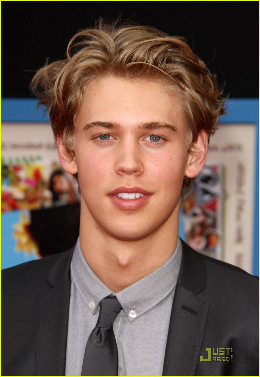 Austin Butler & Cameron Goodman's Fabulous Prom | Photo 414467 - Photo ...