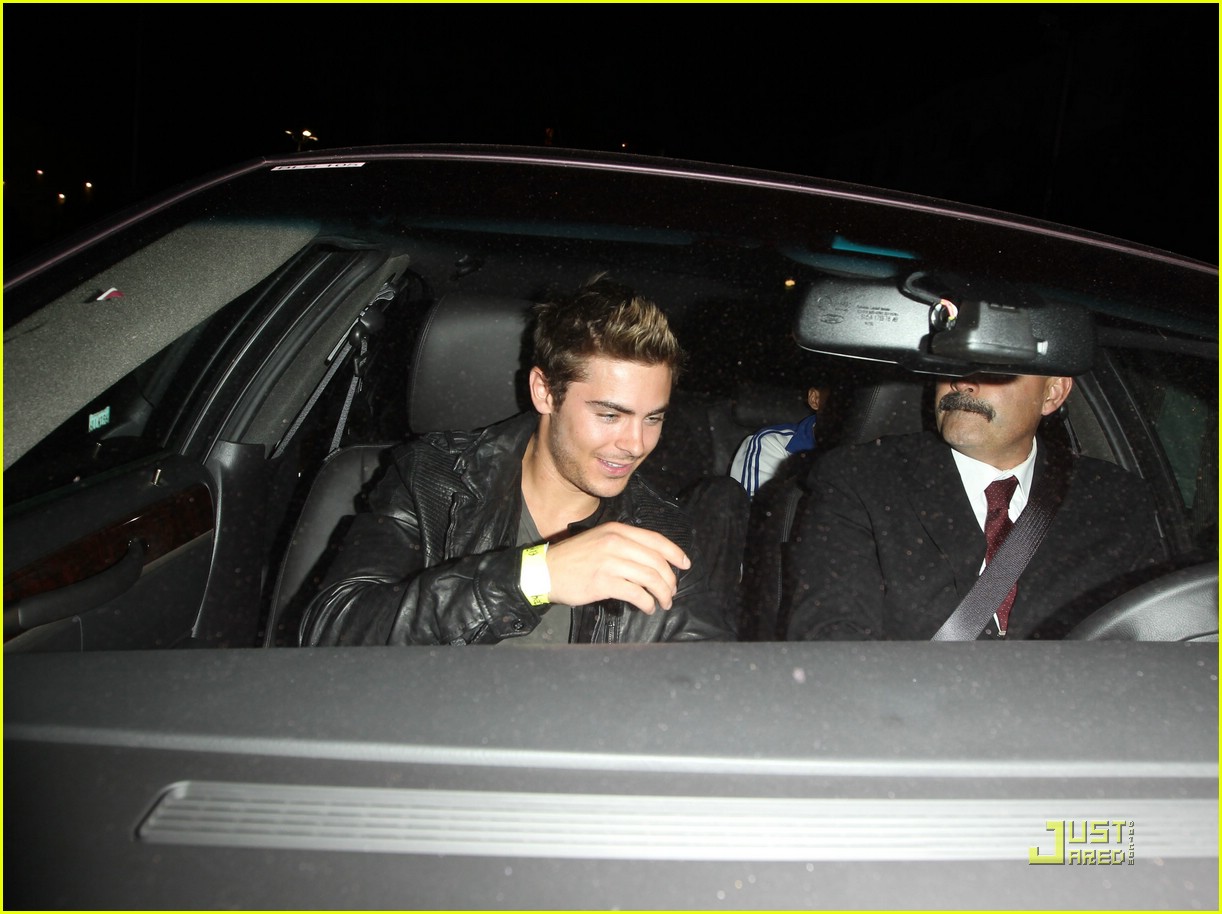 Zac Efron Has A Plan B | Photo 413821 - Photo Gallery | Just Jared Jr.