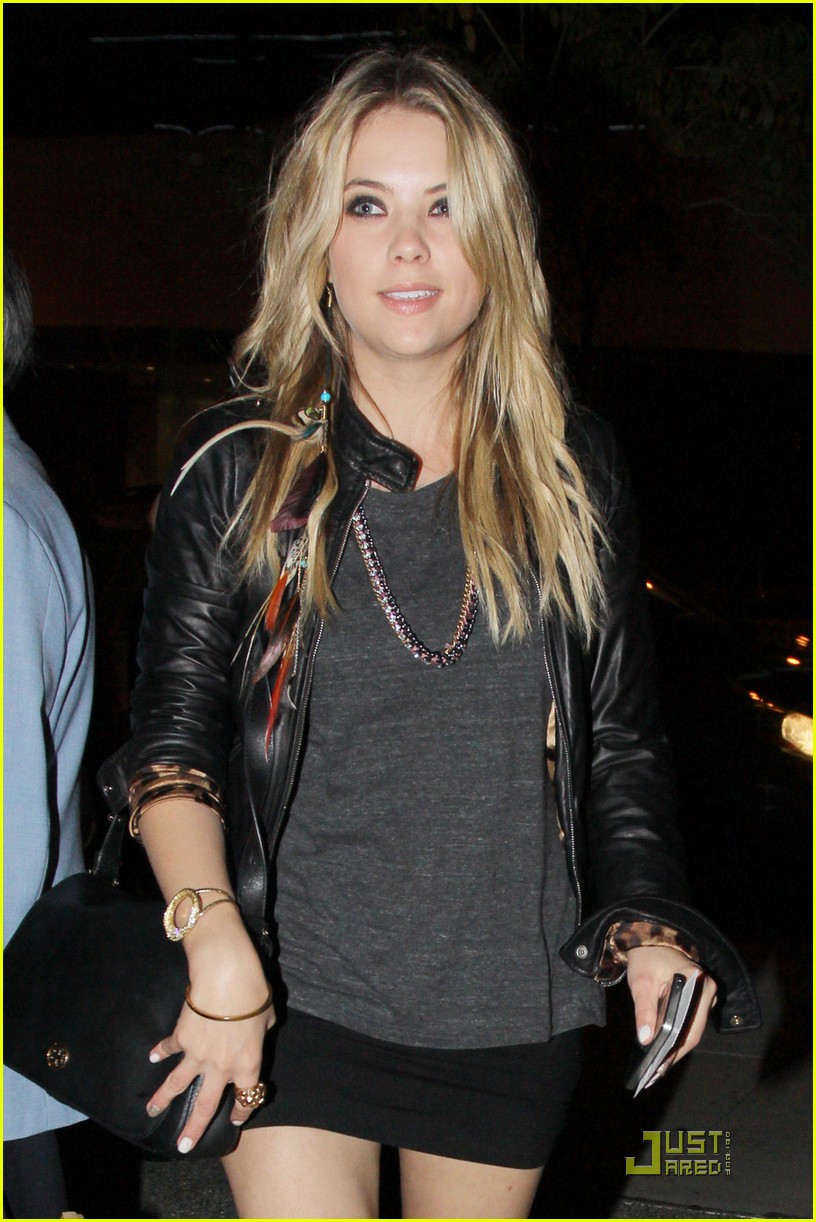 Ashley Benson: Annabeth Gish Is Amazing! | Photo 419469 - Photo Gallery ...