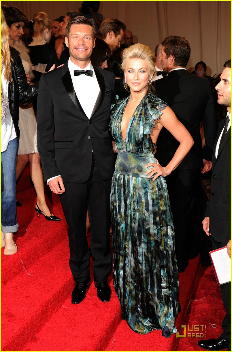 Julianne Hough: Burberry Beauty at the Ball | Photo 415556 - Photo ...