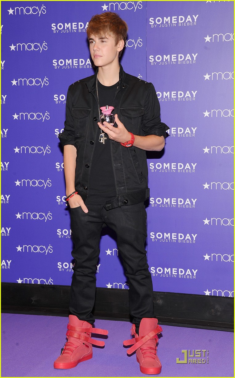 Justin Bieber Launches 'Someday' at Macy's | Photo 423337 - Photo ...