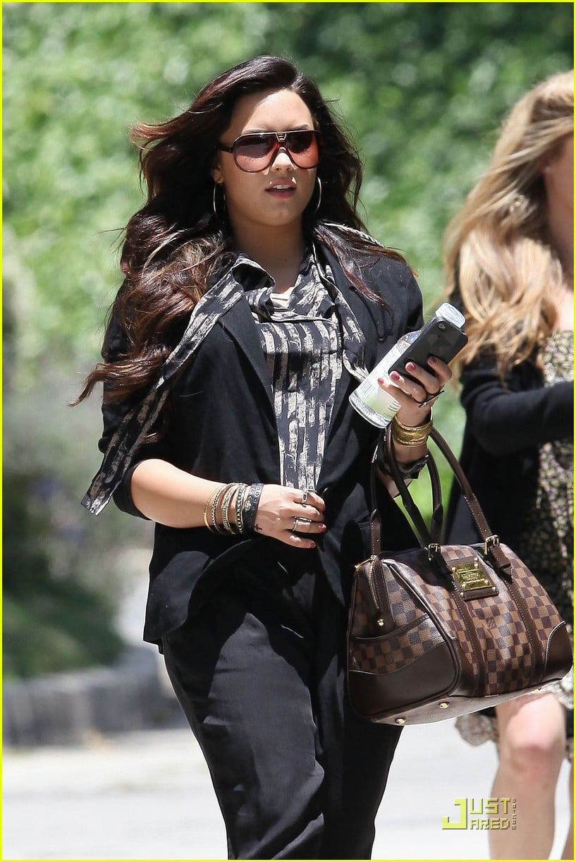 Demi Lovato: Lunchtime Lady | Photo 422011 - Photo Gallery | Just Jared Jr.
