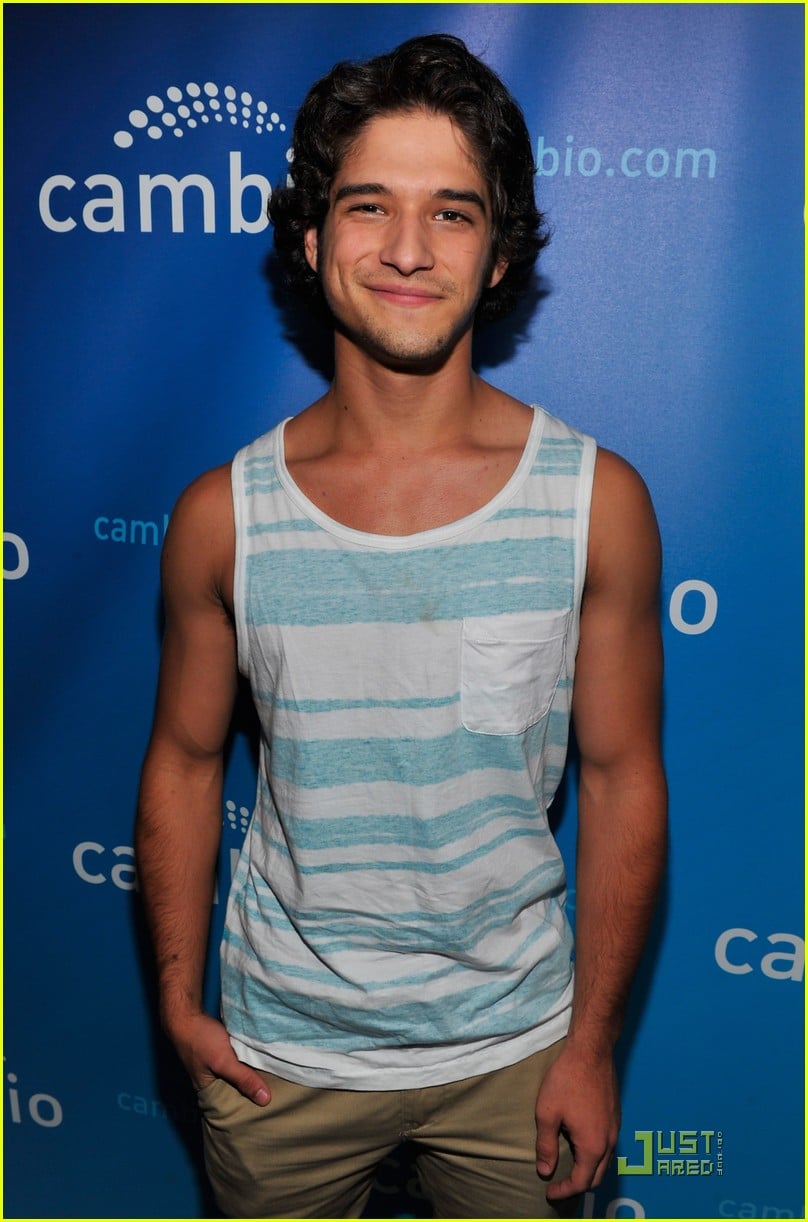 Tyler Posey & Crystal Reed: Teen Wolf TCA Cocktail Party! | Photo ...