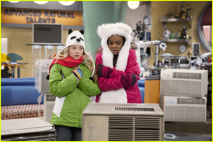 Full Sized Photo Of Ant Farm Clairvoyant 07 China Anne Mcclain