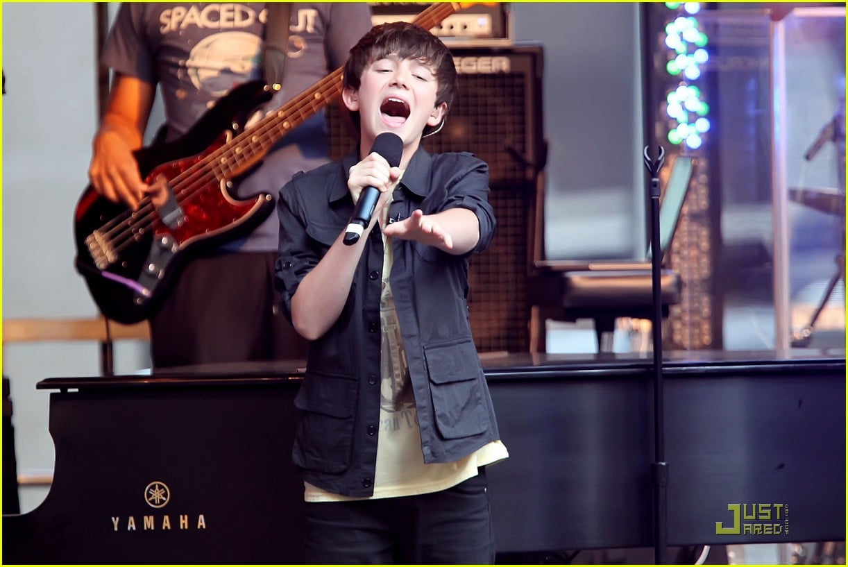 Greyson Chance: FOX & Friends Performance! | Photo 431320 - Photo ...