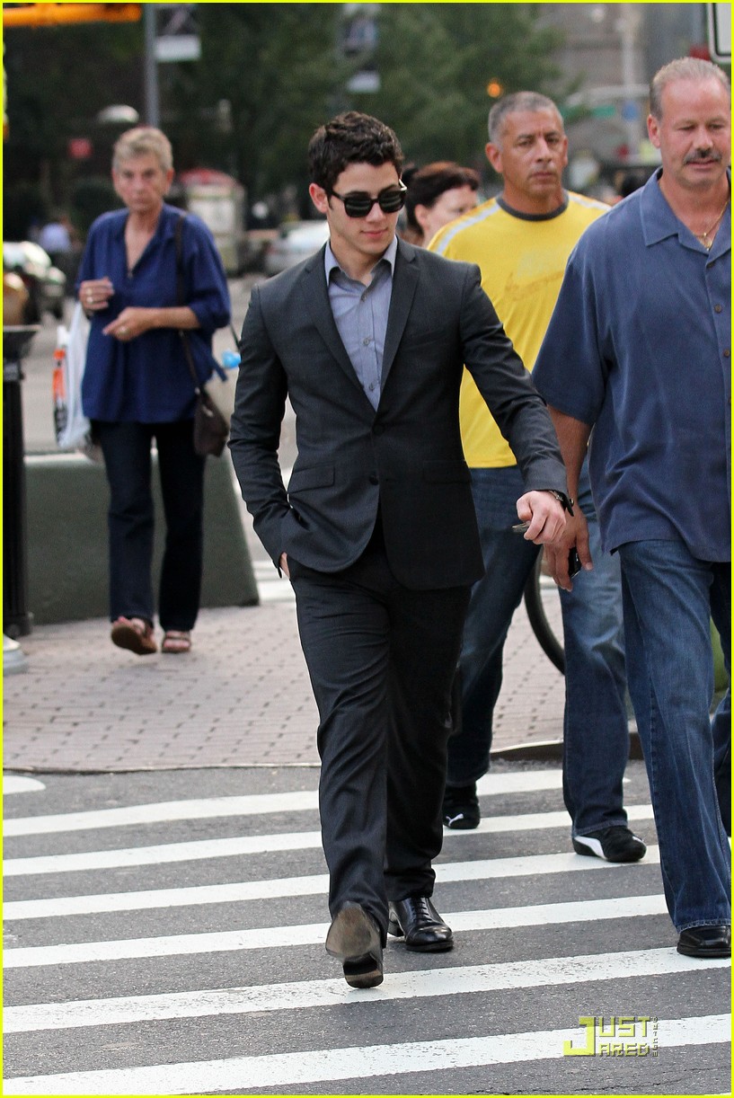 Nick Jonas is Predicting Big Things For Rachel Furner | Photo 433504 ...