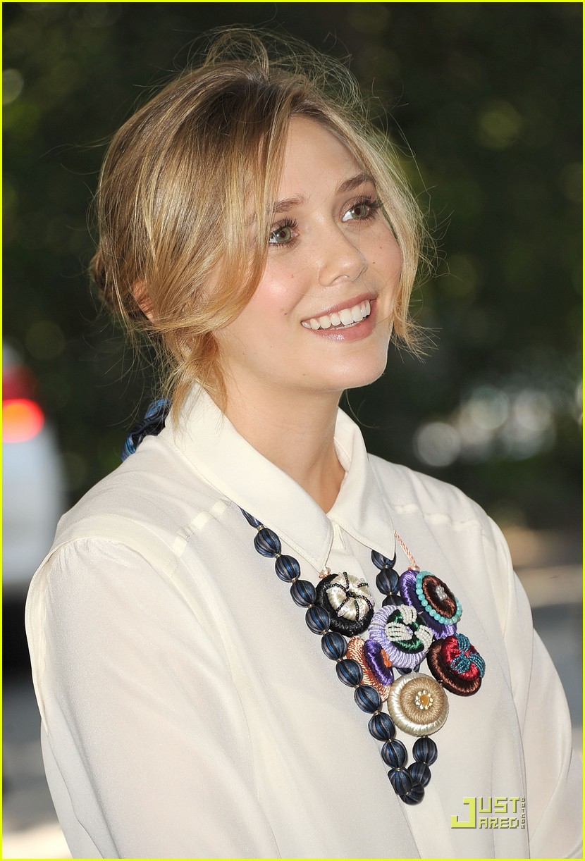 Elizabeth Olsen: HFPA Luncheon Lady | Photo 429738 - Photo Gallery ...