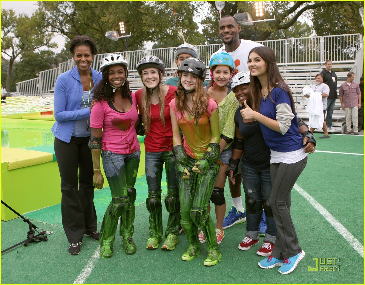 Victoria Justice: Obstacle Course in DC with Matt Bennett | Photo ...