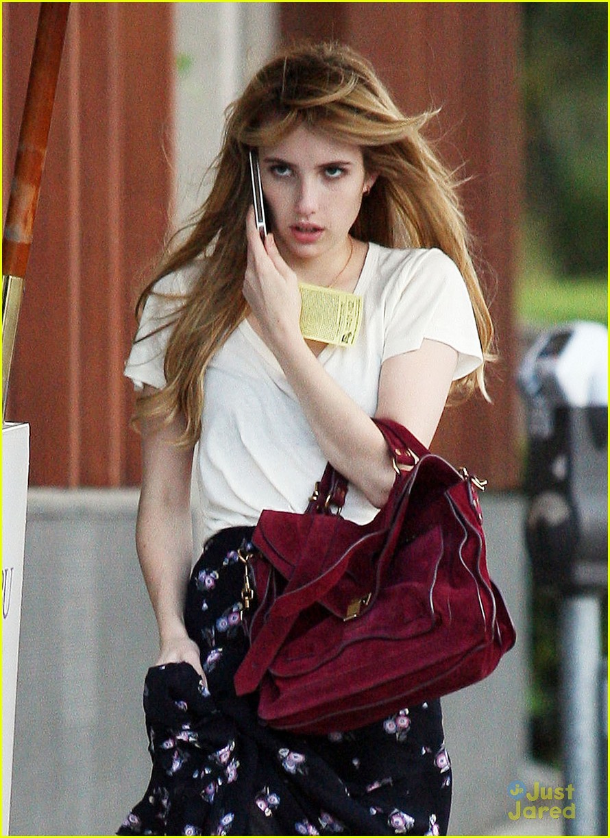 Emma Roberts: Pressed Juicery Gal | Photo 440082 - Photo Gallery | Just ...