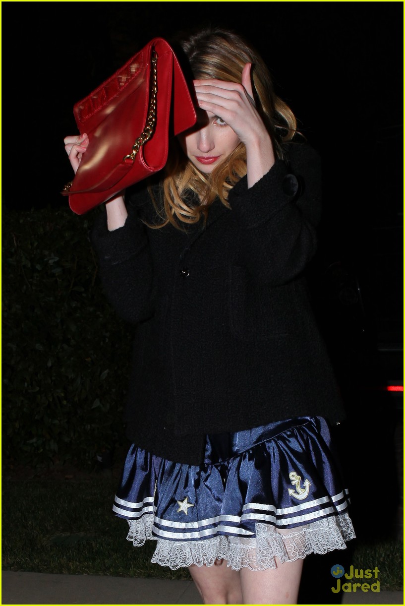 Emma Roberts Hides From Halloween | Photo 444870 - Photo Gallery | Just ...