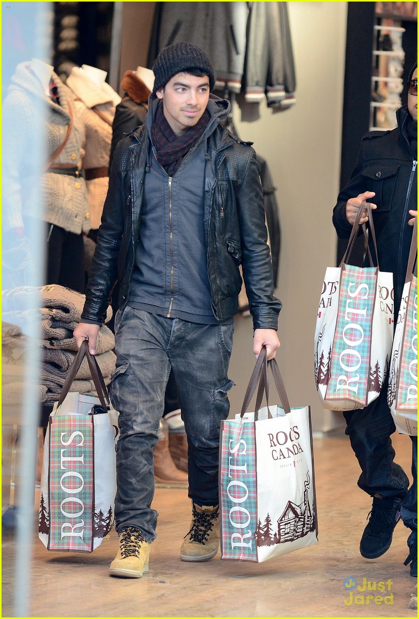 Joe Jonas: Calvin Klein Opening in Toronto! | Photo 450474 - Photo ...