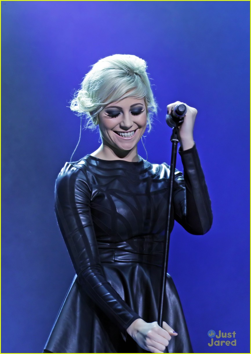 Pixie Lott: Jingle Ball Beauty | Photo 450736 - Photo Gallery | Just ...