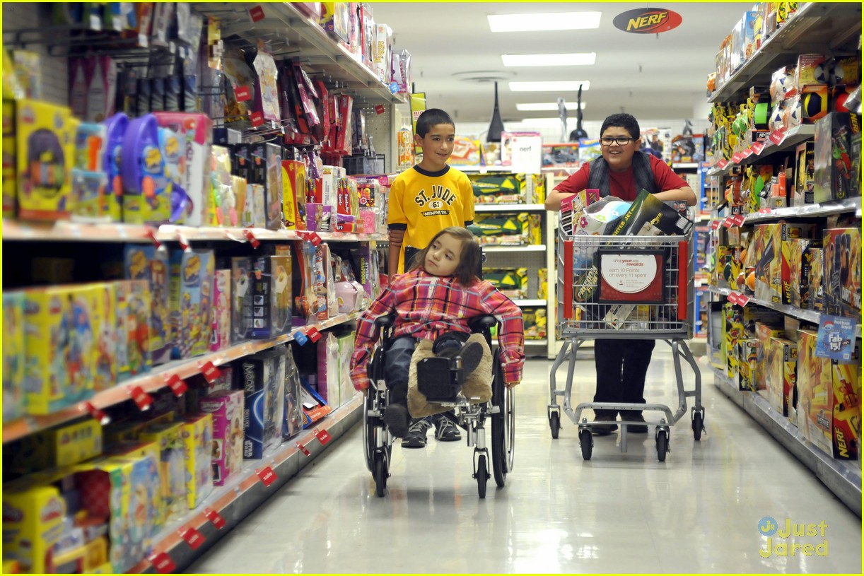 Rico Rodriguez: Fab 15 Shopping Spree! | Photo 451324 - Photo Gallery | Just Jared Jr.