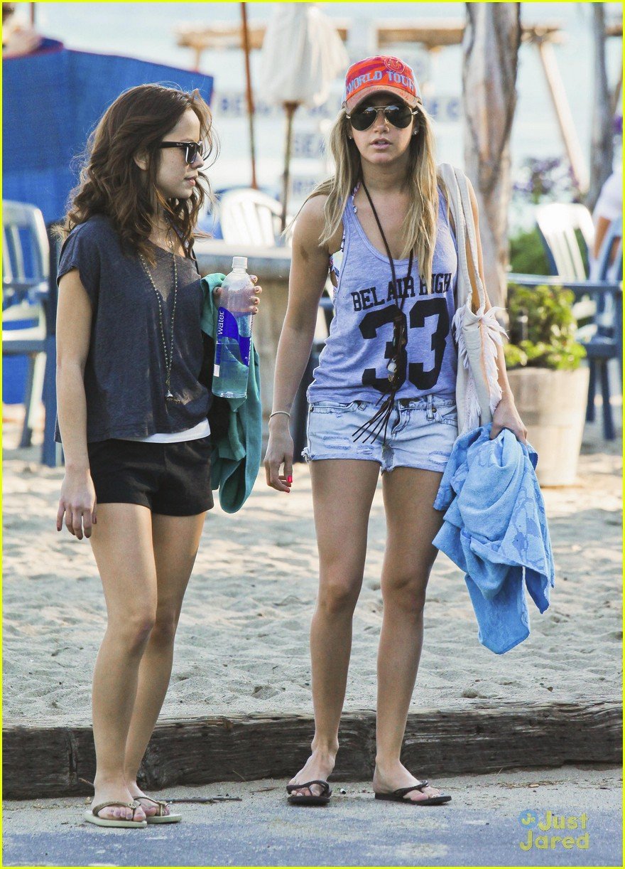 Ashley Tisdale & Kim Hidalgo: Paradise Cove Pair | Photo 457595 - Photo ...