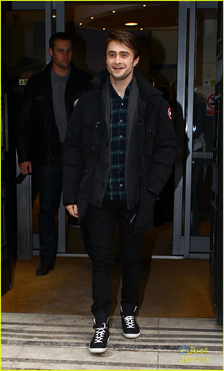 Daniel Radcliffe: The Woman in Black is 'Very Scary & Beautiful ...