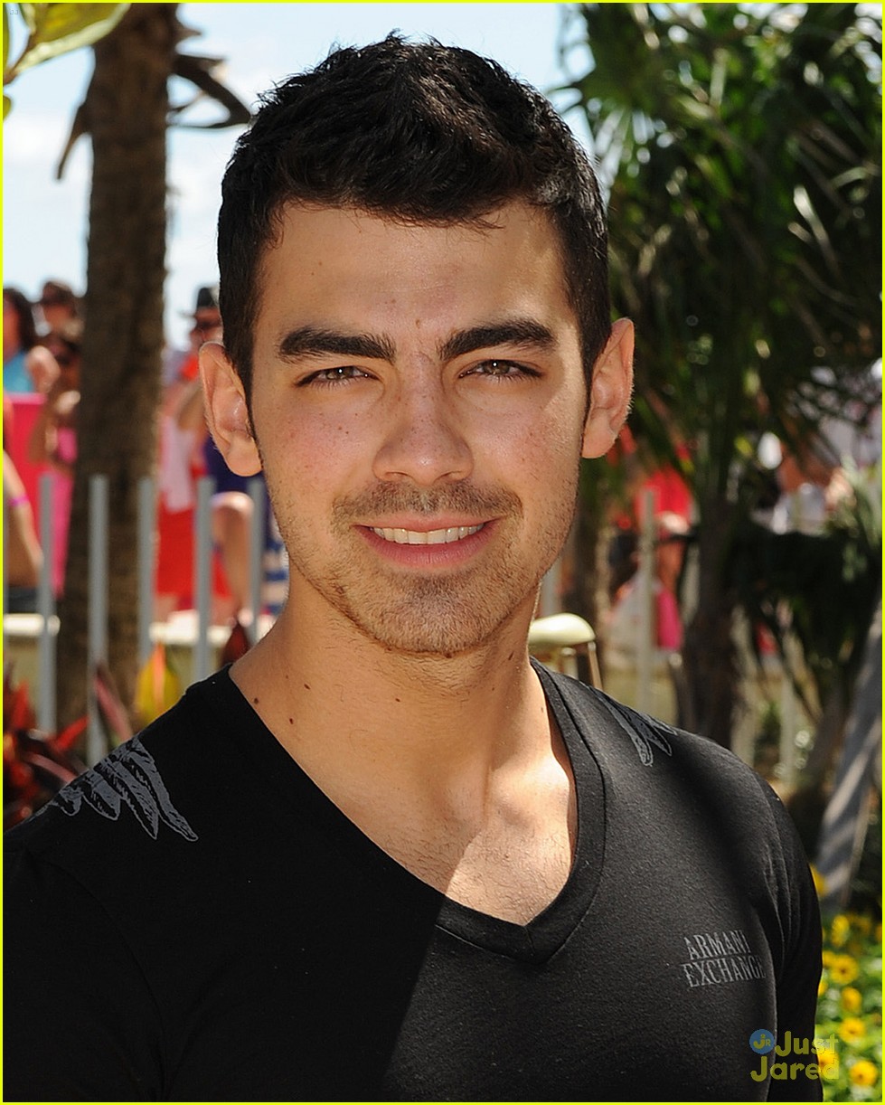 Joe Jonas: Victoria's Secret Spring Break Pool Party! | Photo 464119 ...
