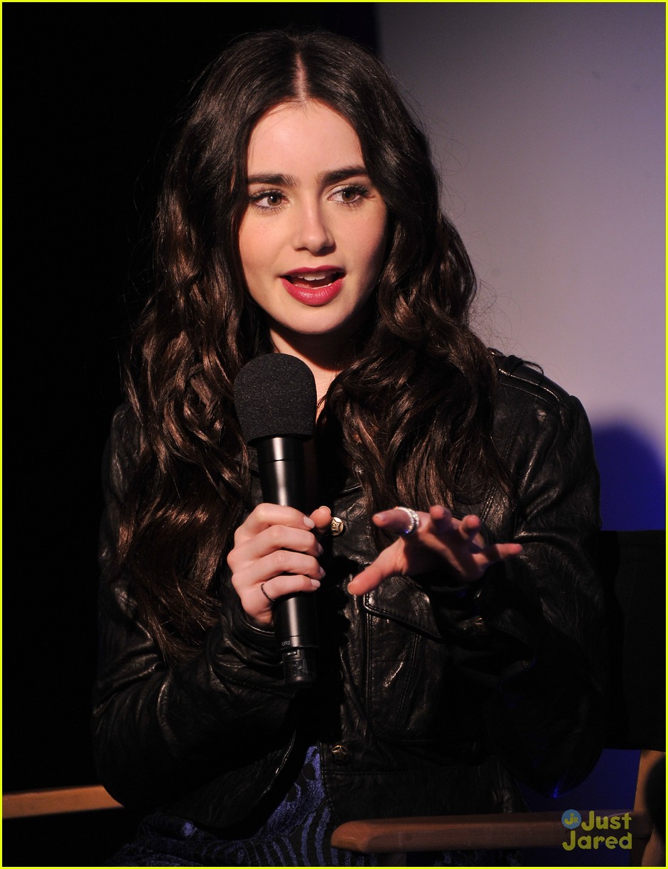 Lily Collins: Jimmy Fallon Visit! | Photo 466174 - Photo Gallery | Just ...