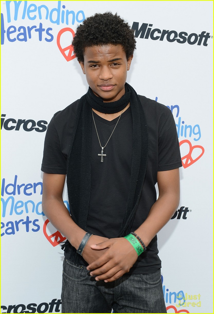 Trevor Jackson Og Jasmine V Trevor Tham | Titan Academy Wiki | Fandom