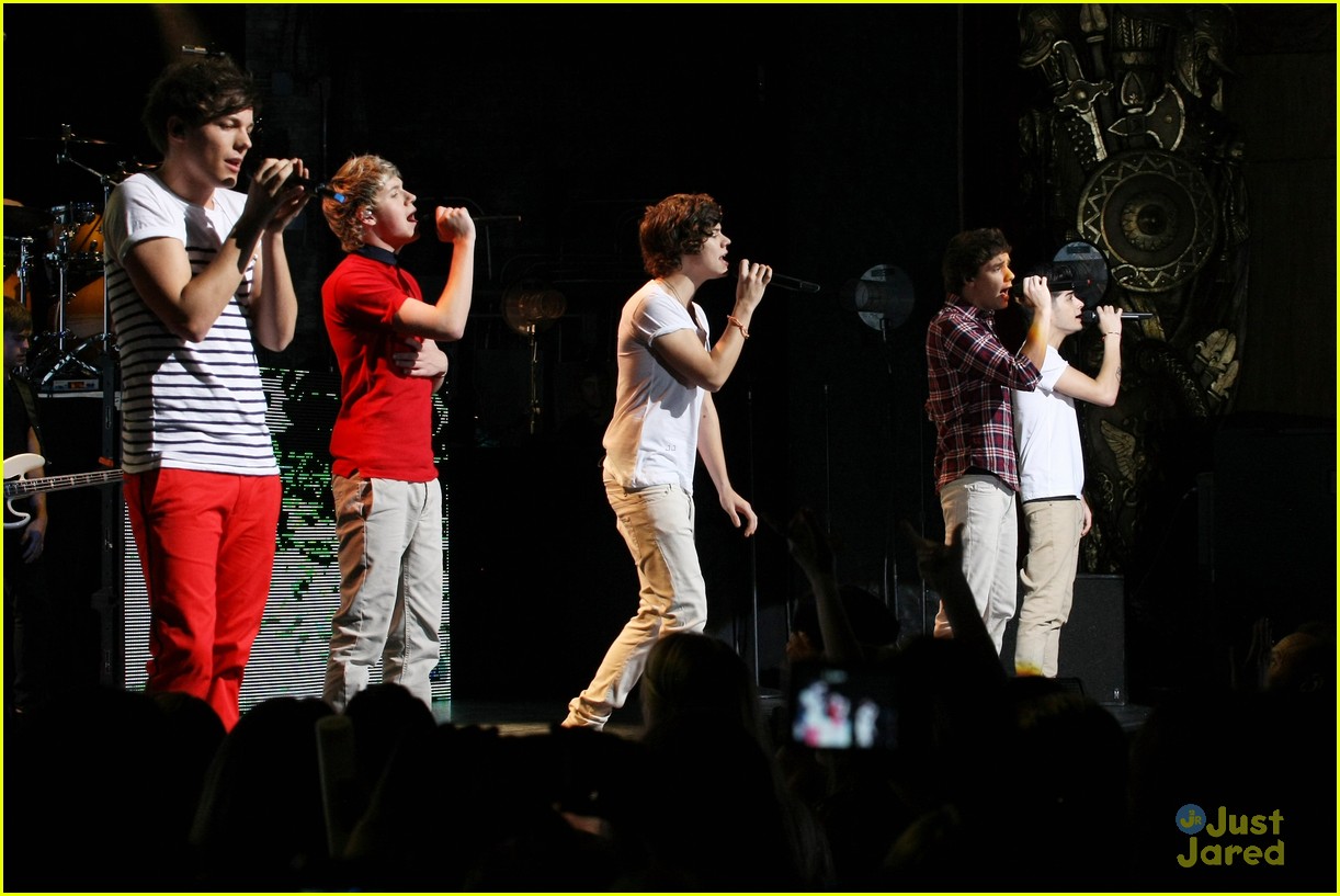 One Direction: Live From New York! | Photo 474803 - Photo Gallery ...