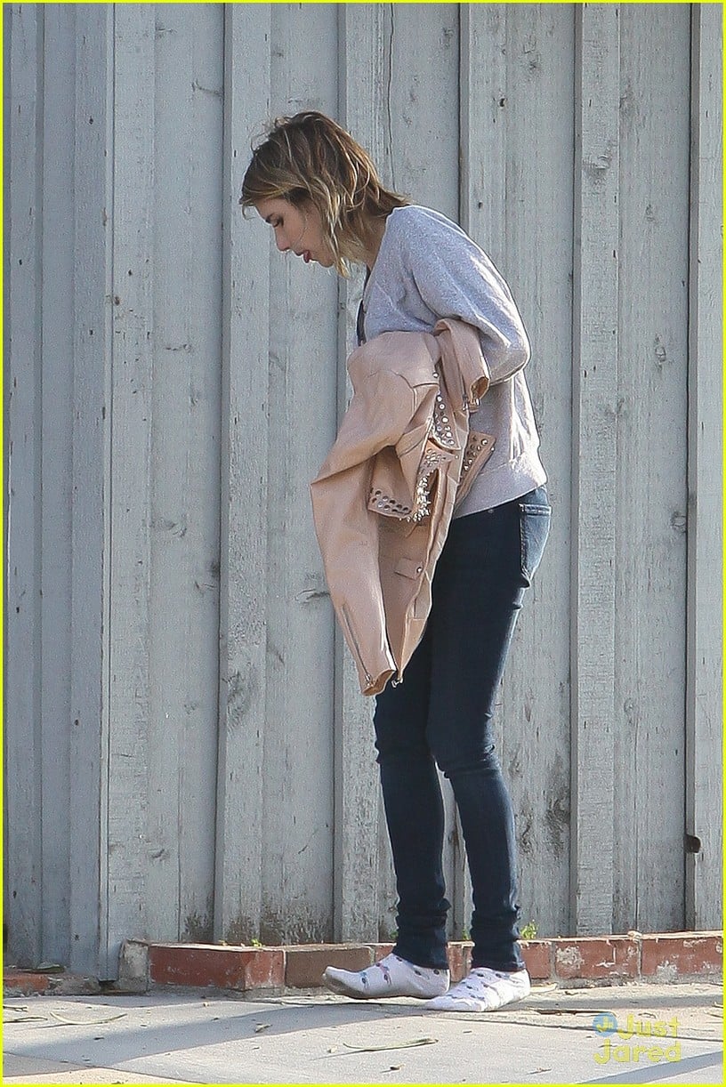 Emma Roberts Takes a Road Trip with Madewell | Photo 472813 - Photo ...