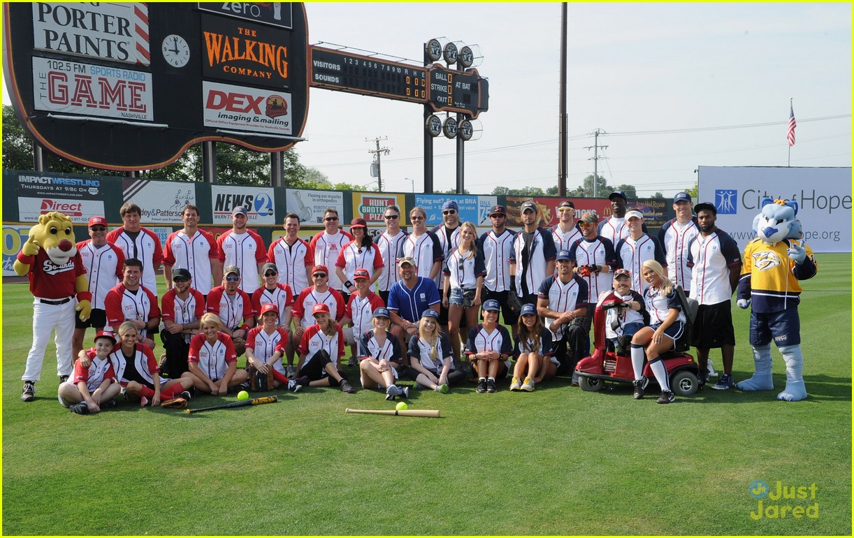 Lauren Alaina: City of Hope Softball Player | Photo 476756 - Photo ...