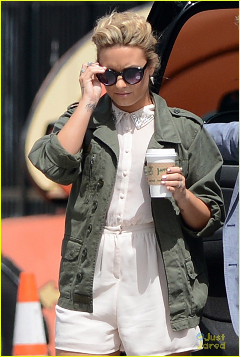Demi Lovato: Blue Bun Bootcamp Arrival | Photo 484531 - Photo Gallery ...