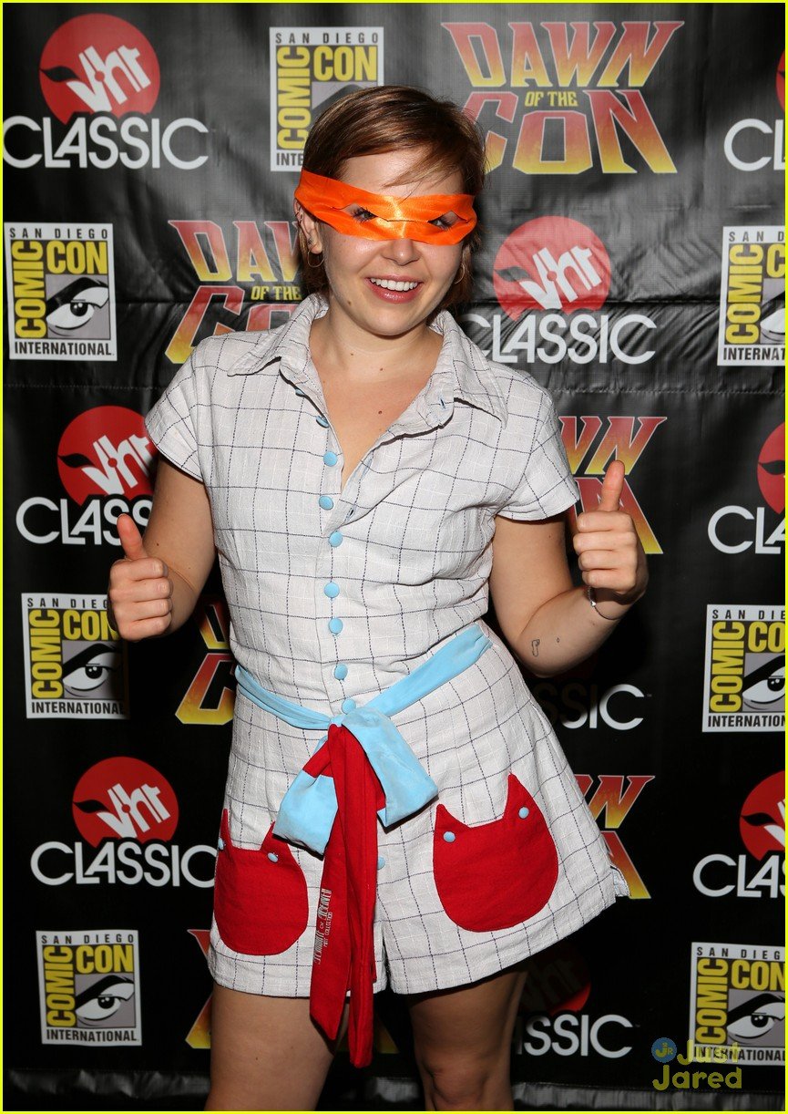 Mae Whitman: Teenage Mutant Ninja Turtles at Comic Con 2012! | Photo ...