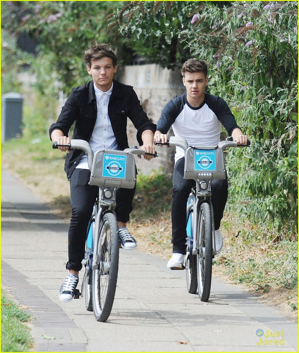 Louis Tomlinson & Liam Payne: Biking Boys | Photo 489762 - Photo ...