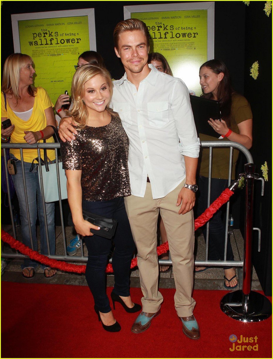 Shawn Johnson & Derek Hough: 'Perks' Premiere Pair | Photo 494194 ...