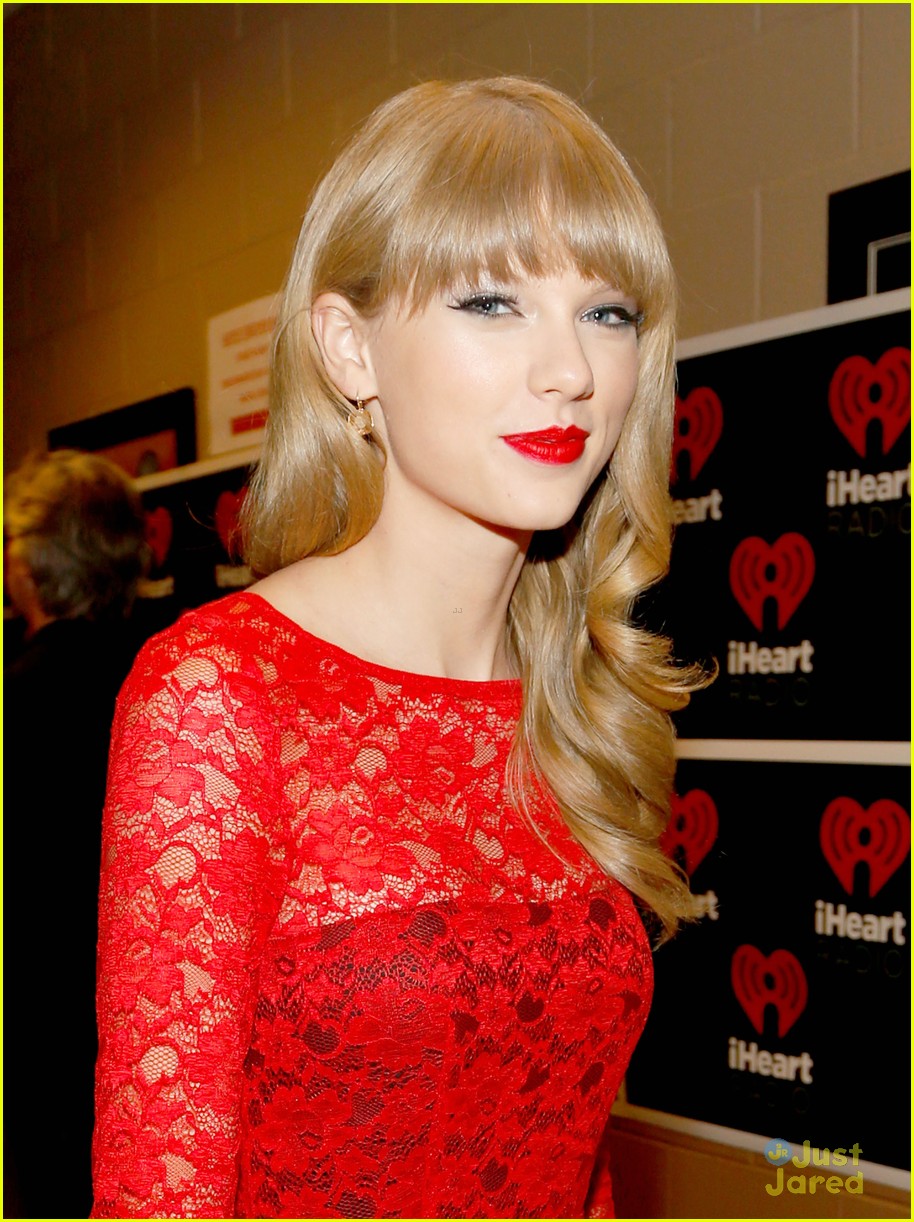 Taylor Swift: iHeartRadio Music Festival Performance Pics! | Photo ...