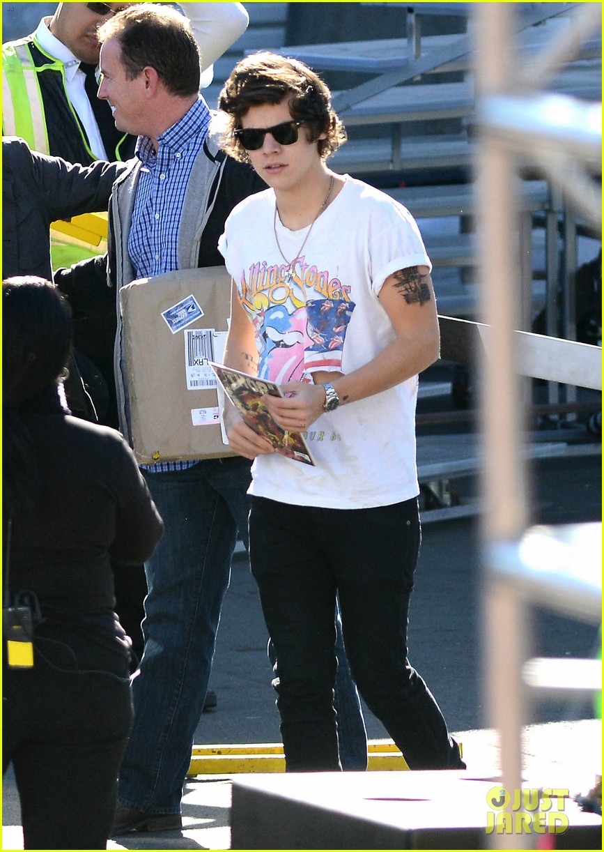 One Direction: Hanging Out Backstage at 'X Factor' | Photo 519405 ...