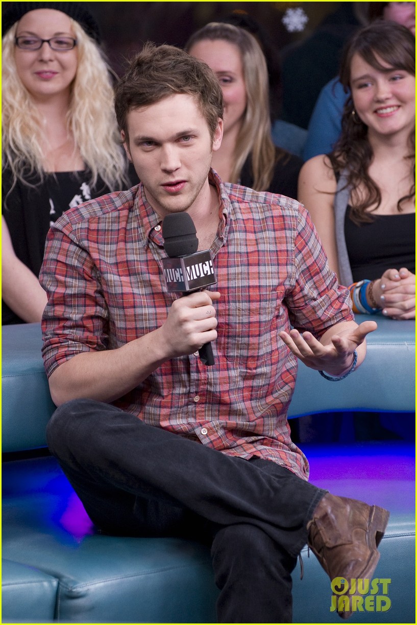 Phillip Phillips: MuchMusic Studio Stop | Photo 518999 - Photo Gallery ...