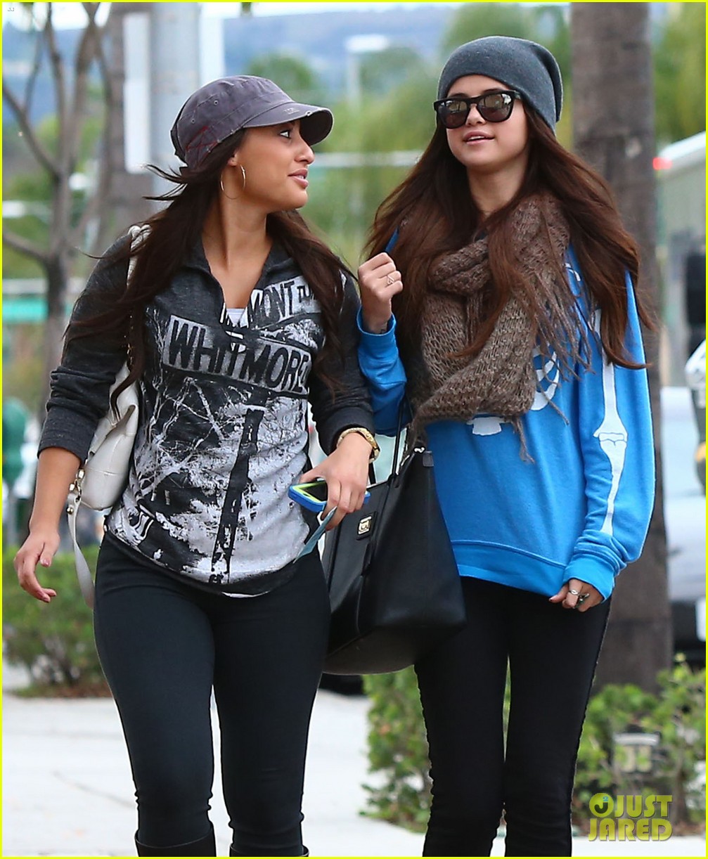 Selena Gomez: Beverly Hills Beauty | Photo 526252 - Photo Gallery ...