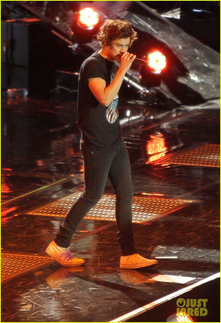 One Direction: O2 Arena Performance! | Photo 540309 - Photo Gallery ...