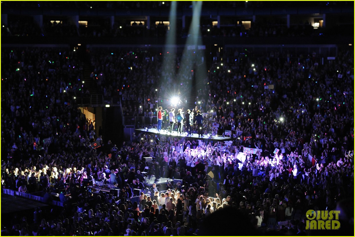 One Direction: O2 Arena Performance! | Photo 540351 - Photo Gallery ...
