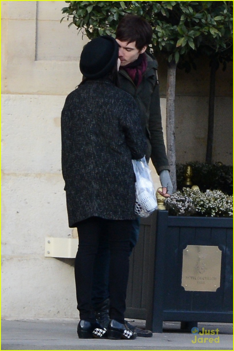 Carly Rae Jepsen & Matthew Koma: Paris Pair | Photo 546249 - Photo ...